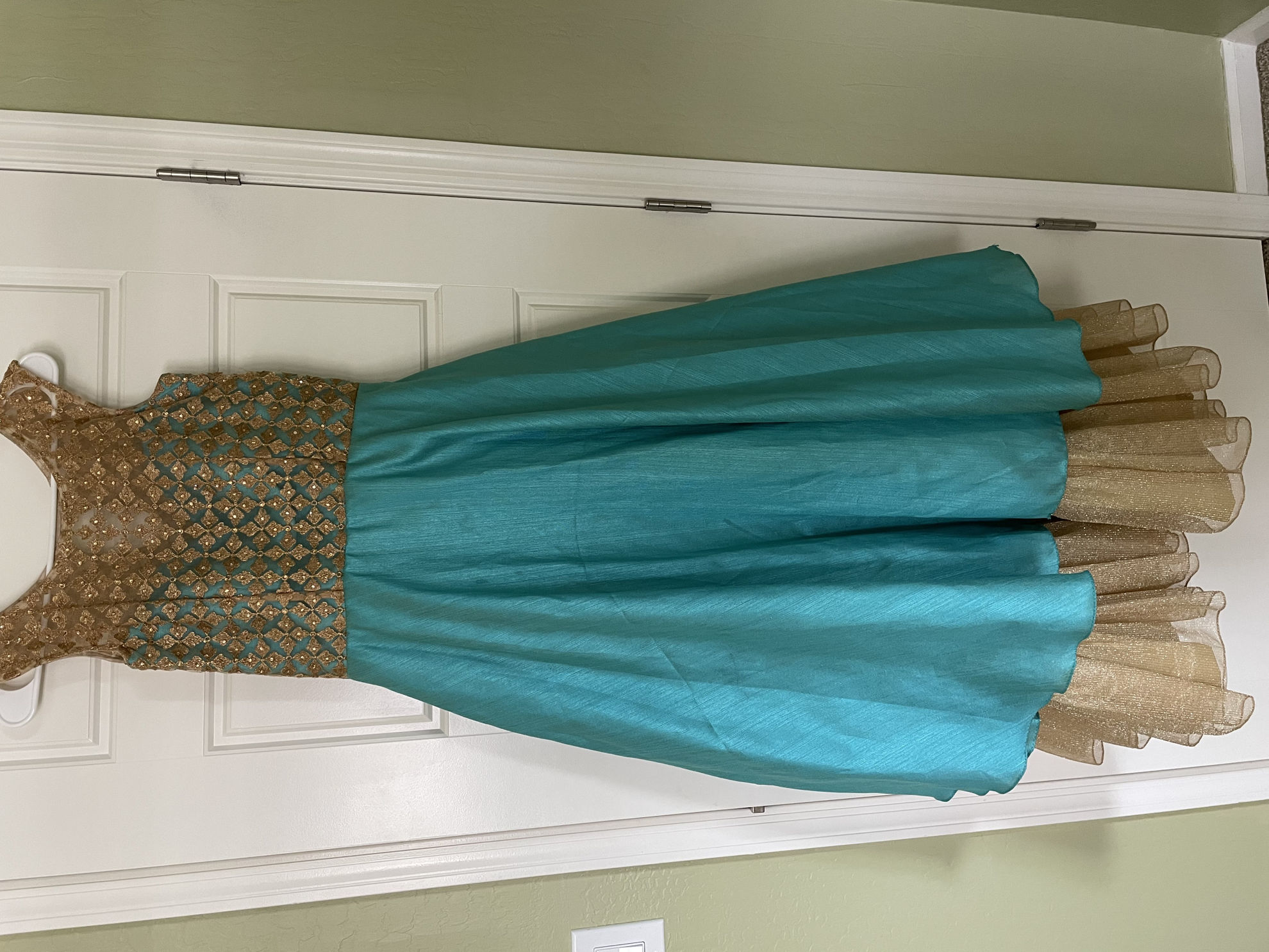 PunarviAuthentic|PreLoved|SustainableStunning Dark Sea Green Long Frock ...