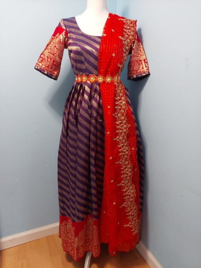PunarviAuthentic|PreLoved|SustainableBeautiful Red Long Frock with Dupatta