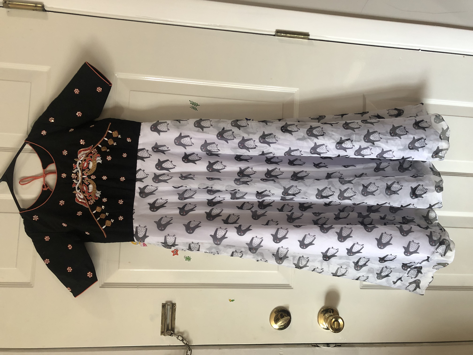 PunarviAuthentic|PreLoved|Sustainableblack and white penguin dress 7-9Y