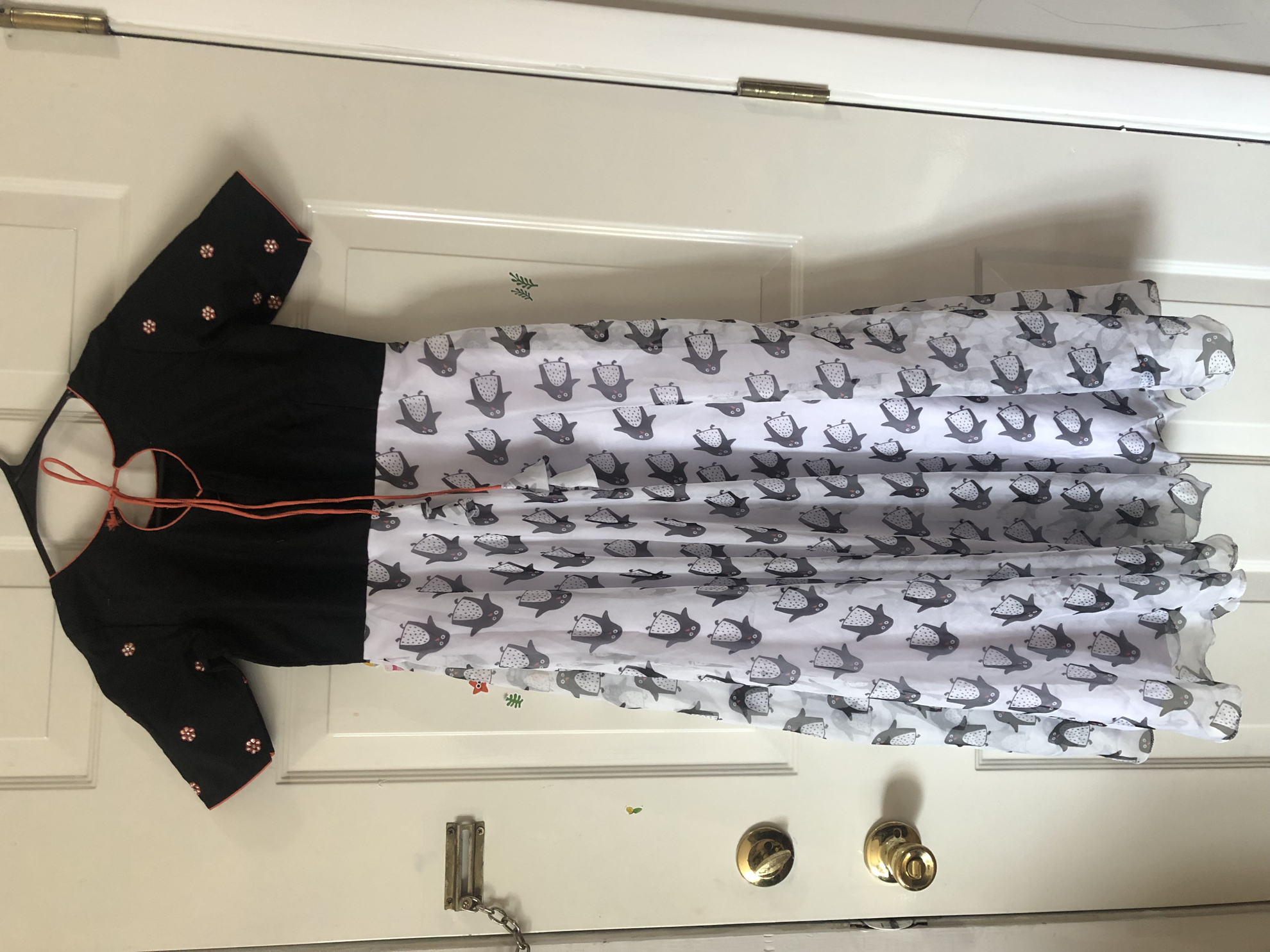 PunarviAuthentic|PreLoved|Sustainableblack and white penguin dress 7-9Y