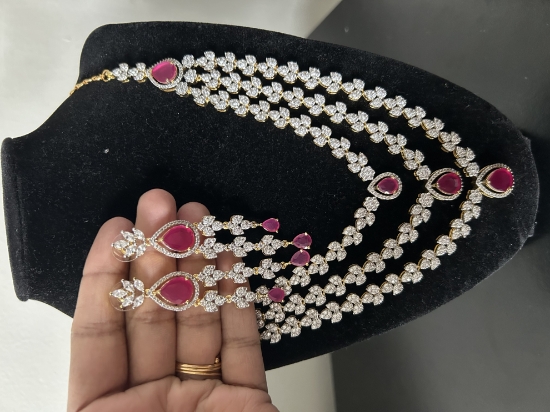 PunarviAuthentic|PreLoved|SustainableDiamond finish layered set in ruby